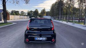 Melns Kia Soul 2015 Kauņa, ar dzinēja tilpumu 1.60 L un nobraukumu 150 tūkst. km par 9700 €, foto 8 vietnē AUTOMOTO.COM.LV