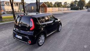 Melns Kia Soul 2015 Kauņa, ar dzinēja tilpumu 1.60 L un nobraukumu 150 tūkst. km par 9700 €, foto 9 vietnē AUTOMOTO.COM.LV