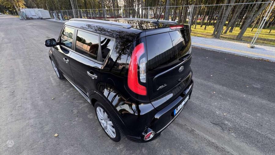 Melns Kia Soul 2015 Kauņa, ar dzinēja tilpumu 1.60 L un nobraukumu 150 tūkst. km par 9700 €, foto 10 vietnē AUTOMOTO.COM.LV