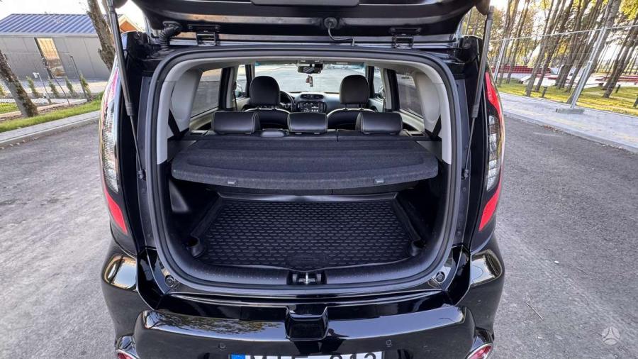 Melns Kia Soul 2015 Kauņa, ar dzinēja tilpumu 1.60 L un nobraukumu 150 tūkst. km par 9700 €, foto 17 vietnē AUTOMOTO.COM.LV
