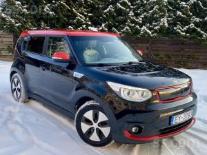 Melns Kia Soul 2016 Rīga, ar dzinēja tilpumu 1.60 L un nobraukumu 110 tūkst. km par 8450 €, foto 3 vietnē AUTOMOTO.COM.LV