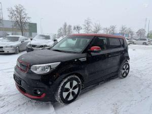 Black Kia Soul 2016 in Siauliai, with an engine capacity of 0.00 L and mileage of 171 thousand km for 4700 €, photo 3 on AUTOMOTO.COM.LV