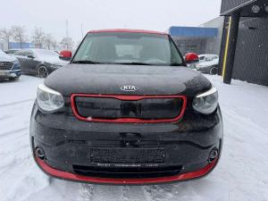 Black Kia Soul 2016 in Siauliai, with an engine capacity of 0.00 L and mileage of 171 thousand km for 4700 €, photo 5 on AUTOMOTO.COM.LV