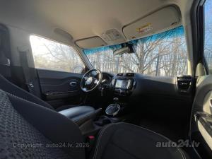 Black Kia Soul 2016 in Tallinn, with an engine capacity of 1.60 L and mileage of 174 thousand km for 9500 €, photo 6 on AUTOMOTO.COM.LV
