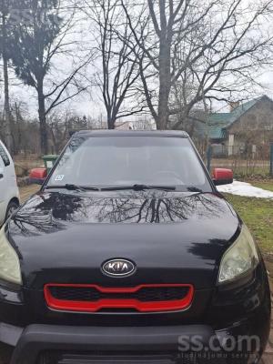 Black Kia Soul 2010 in Riga, with an engine capacity of 1.60 L and mileage of 215 thousand km for 3400 €, photo  on AUTOMOTO.COM.LV