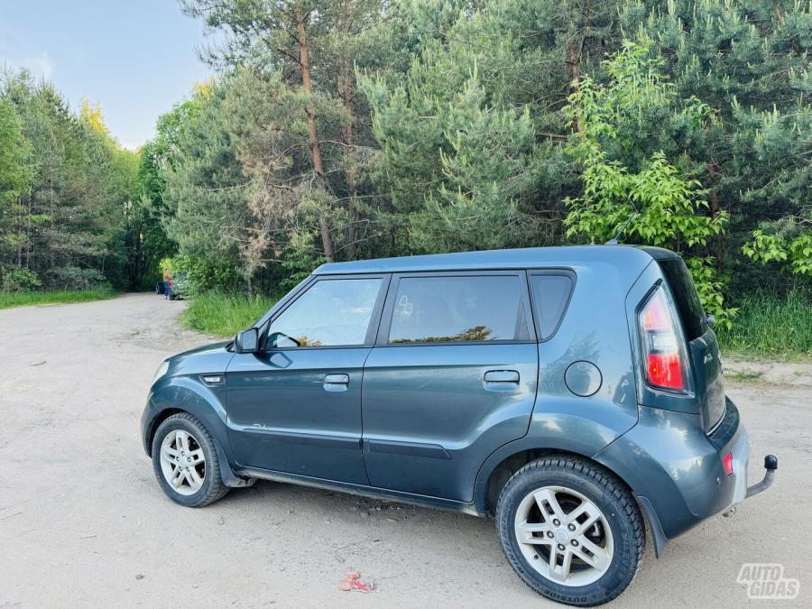 Zils Kia Soul 2009 Viļņa, ar dzinēja tilpumu 1.60 L un nobraukumu 335 tūkst. km par 1600 €, foto 6 vietnē AUTOMOTO.COM.LV