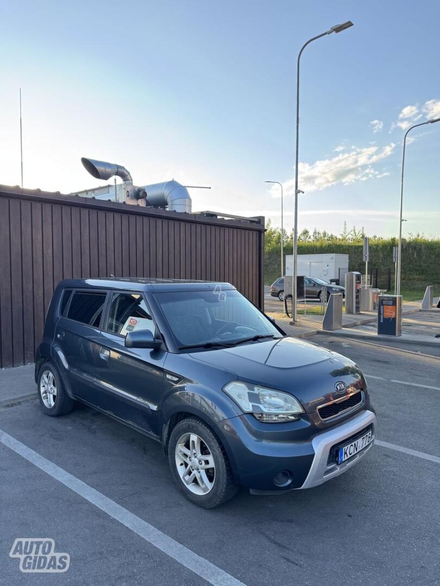 Zils Kia Soul 2009 Viļņa, ar dzinēja tilpumu 1.60 L un nobraukumu 335 tūkst. km par 1600 €, foto 9 vietnē AUTOMOTO.COM.LV