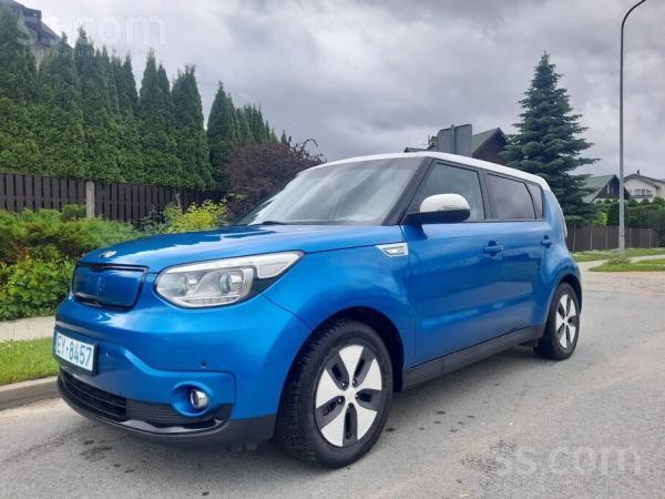 Синий Киа Soul 2014 в Рига, объемом двигателя 1.60 л и пробегом 92 тыс. км за 6200 €, фото 1 на AUTOMOTO.COM.LV