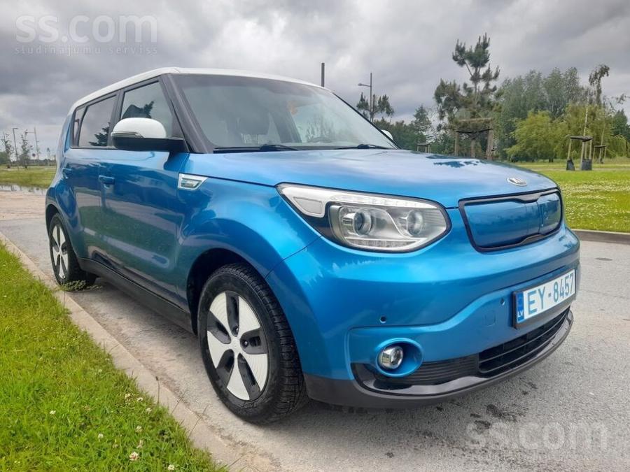 Синий Киа Soul 2014 в Рига, объемом двигателя 1.60 л и пробегом 92 тыс. км за 6200 €, фото 4 на AUTOMOTO.COM.LV