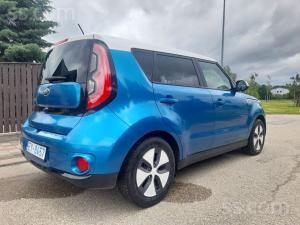 Синий Киа Soul 2014 в Рига, объемом двигателя 1.60 л и пробегом 92 тыс. км за 6200 €, фото 5 на AUTOMOTO.COM.LV