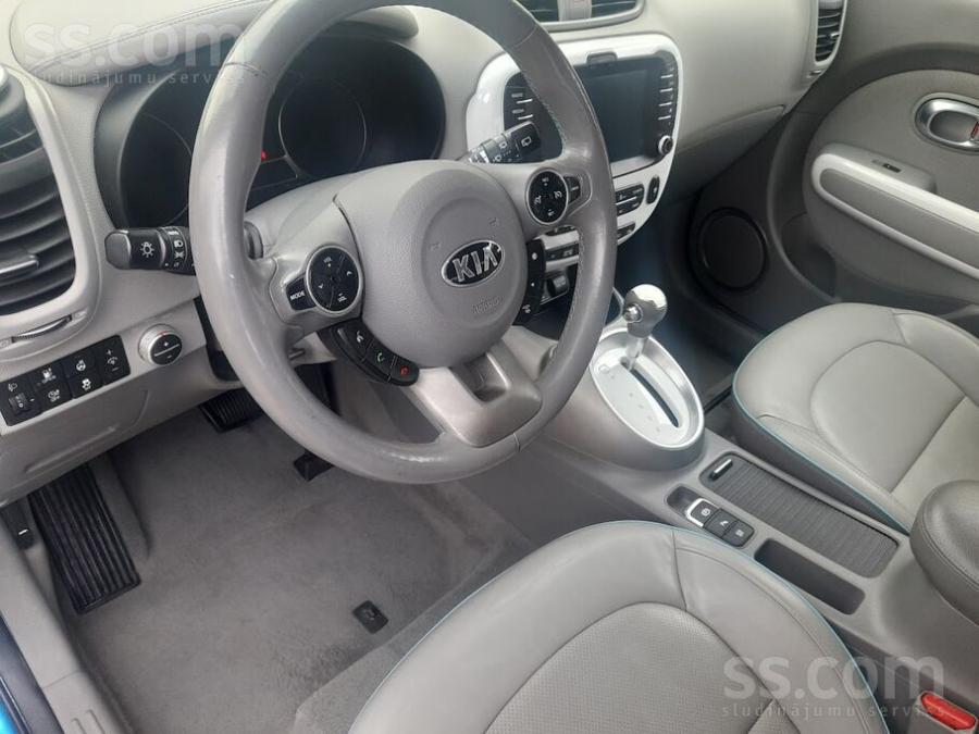 Синий Киа Soul 2014 в Рига, объемом двигателя 1.60 л и пробегом 92 тыс. км за 6200 €, фото 9 на AUTOMOTO.COM.LV