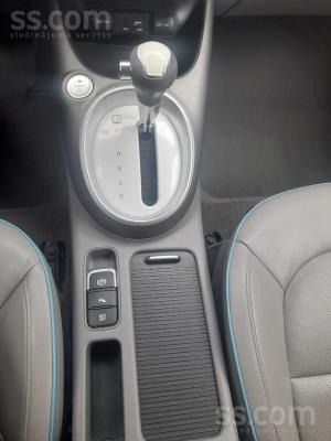 Синий Киа Soul 2014 в Рига, объемом двигателя 1.60 л и пробегом 92 тыс. км за 6200 €, фото 14 на AUTOMOTO.COM.LV