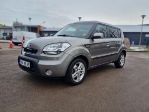 Brown Kia Soul 2009 in Riga, with an engine capacity of 1.60 L and mileage of 212 thousand km for 3990 €, photo 4 on AUTOMOTO.COM.LV