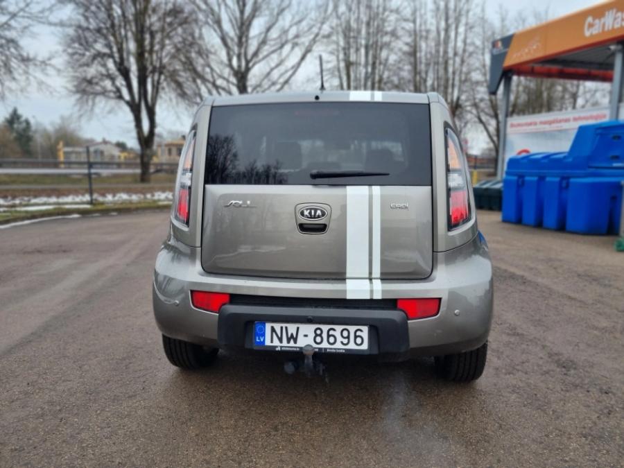 Brown Kia Soul 2009 in Riga, with an engine capacity of 1.60 L and mileage of 212 thousand km for 3990 €, photo 25 on AUTOMOTO.COM.LV