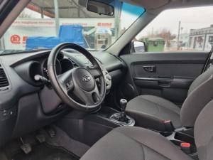 Brown Kia Soul 2009 in Riga, with an engine capacity of 1.60 L and mileage of 212 thousand km for 3990 €, photo 34 on AUTOMOTO.COM.LV