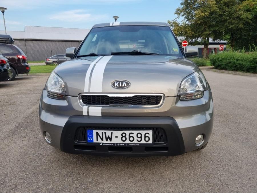 Brown Kia Soul 2009 in Riga, with an engine capacity of 1.60 L and mileage of 212 thousand km for 3990 €, photo 47 on AUTOMOTO.COM.LV