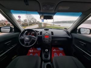 Brown Kia Soul 2009 in Riga, with an engine capacity of 1.60 L and mileage of 212 thousand km for 3990 €, photo 48 on AUTOMOTO.COM.LV