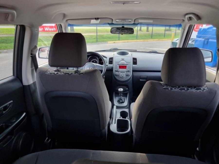 Brown Kia Soul 2009 in Riga, with an engine capacity of 1.60 L and mileage of 212 thousand km for 3990 €, photo 62 on AUTOMOTO.COM.LV