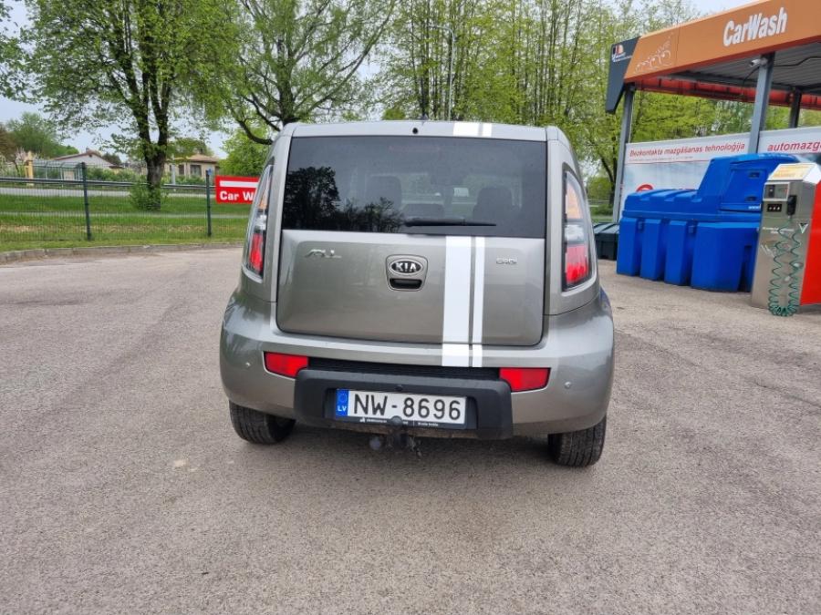 Brown Kia Soul 2009 in Riga, with an engine capacity of 1.60 L and mileage of 212 thousand km for 3990 €, photo 66 on AUTOMOTO.COM.LV