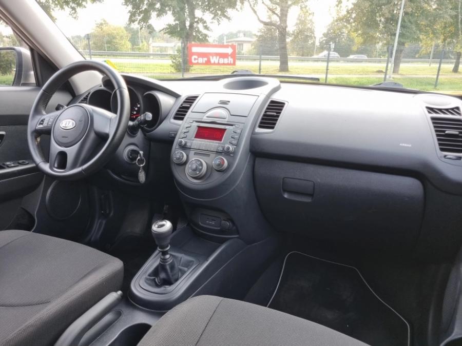 Brown Kia Soul 2009 in Riga, with an engine capacity of 1.60 L and mileage of 212 thousand km for 3990 €, photo 70 on AUTOMOTO.COM.LV