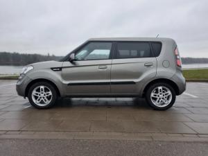 Brown Kia Soul 2009 in Riga, with an engine capacity of 1.60 L and mileage of 212 thousand km for 3990 €, photo 90 on AUTOMOTO.COM.LV