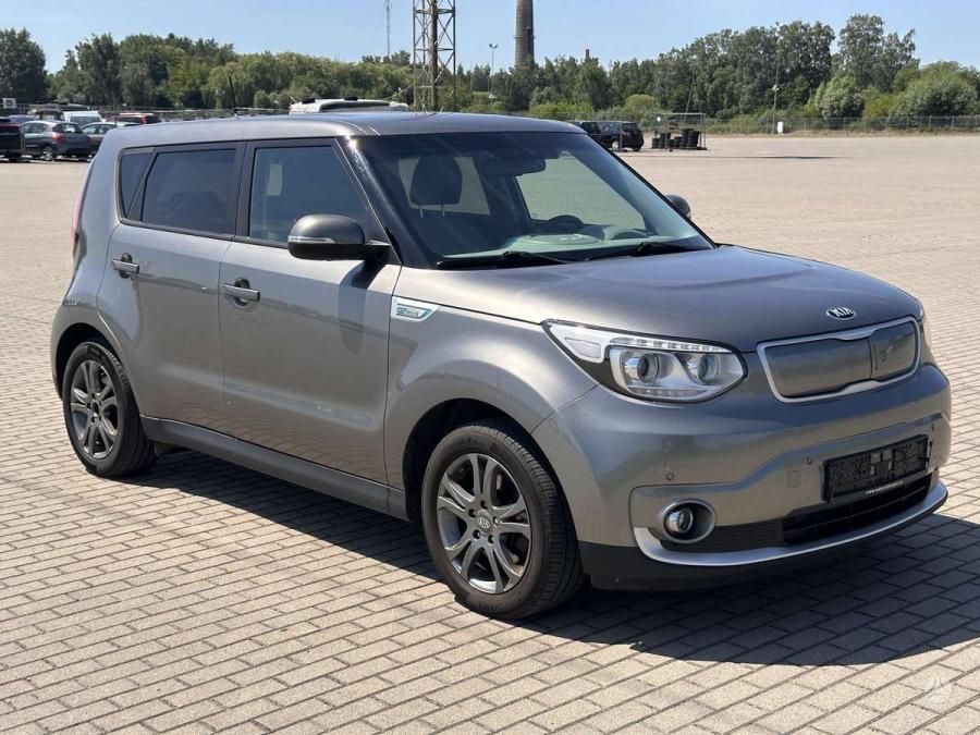 Brūns Kia Soul 2016 Marijampole, ar dzinēja tilpumu 0.00 L un nobraukumu 160 tūkst. km par 3200 €, foto 4 vietnē AUTOMOTO.COM.LV