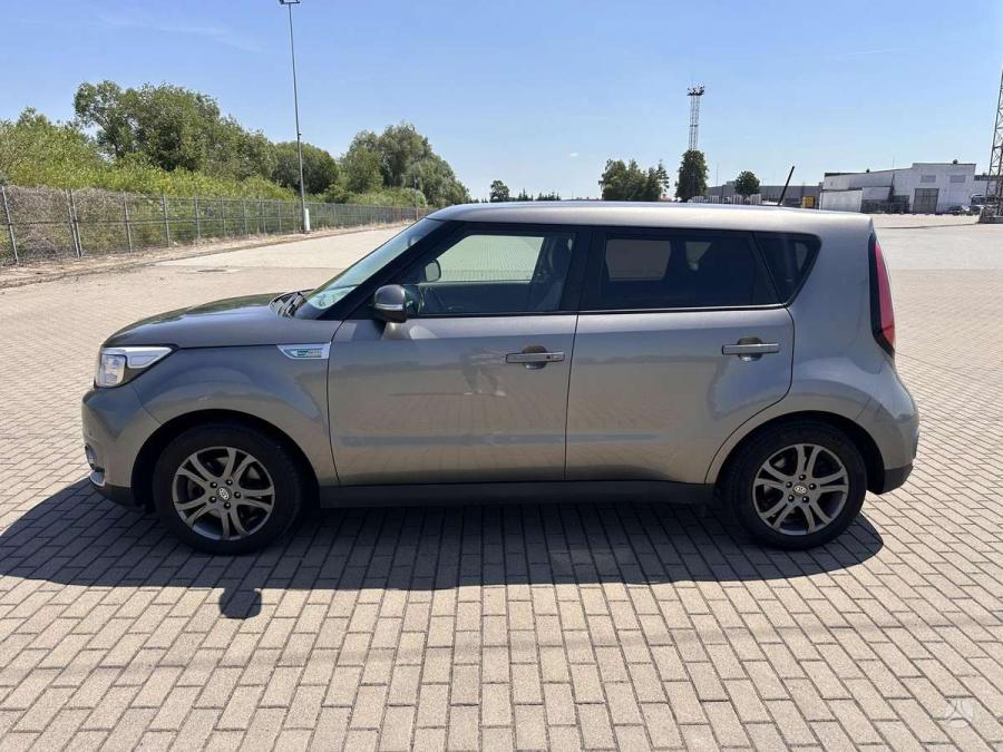 Brūns Kia Soul 2016 Marijampole, ar dzinēja tilpumu 0.00 L un nobraukumu 160 tūkst. km par 3200 €, foto 9 vietnē AUTOMOTO.COM.LV