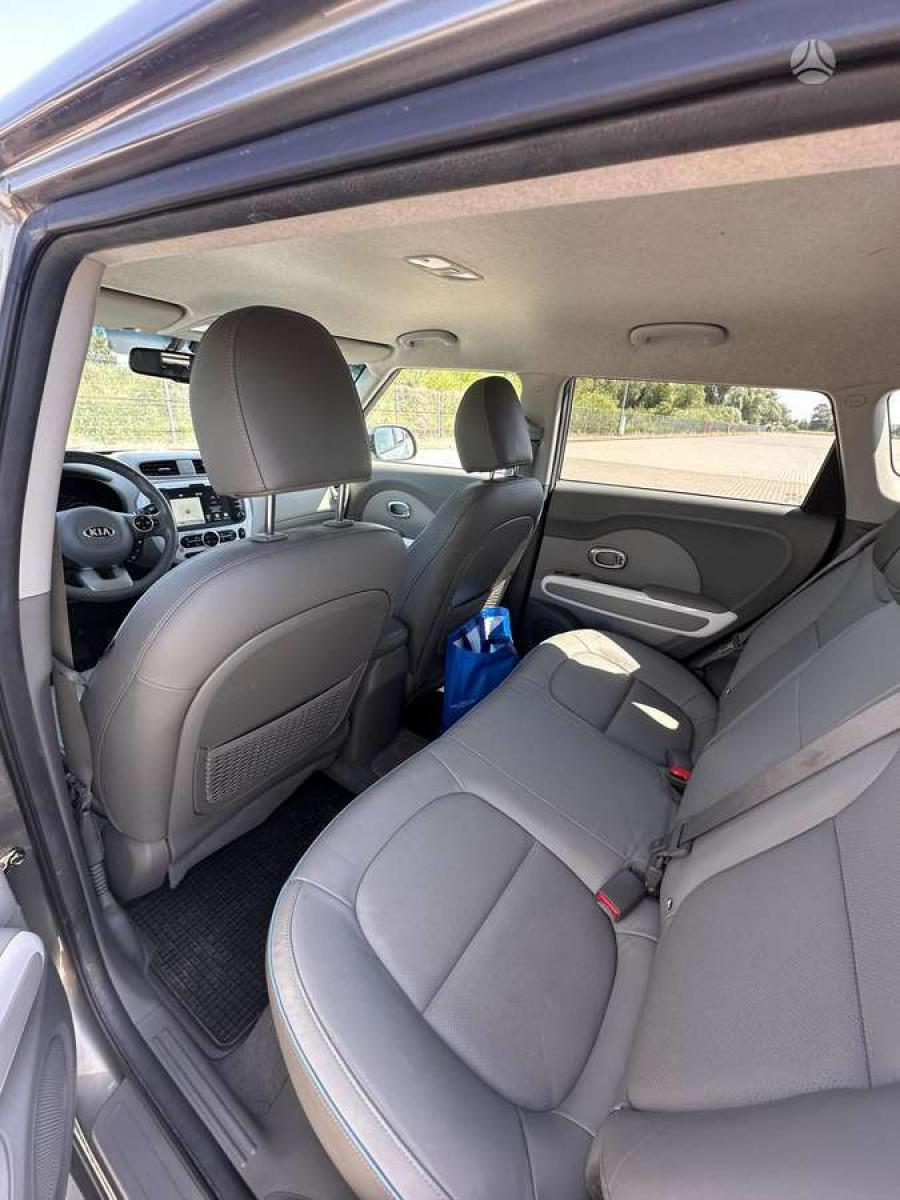 Brūns Kia Soul 2016 Marijampole, ar dzinēja tilpumu 0.00 L un nobraukumu 160 tūkst. km par 3200 €, foto 18 vietnē AUTOMOTO.COM.LV