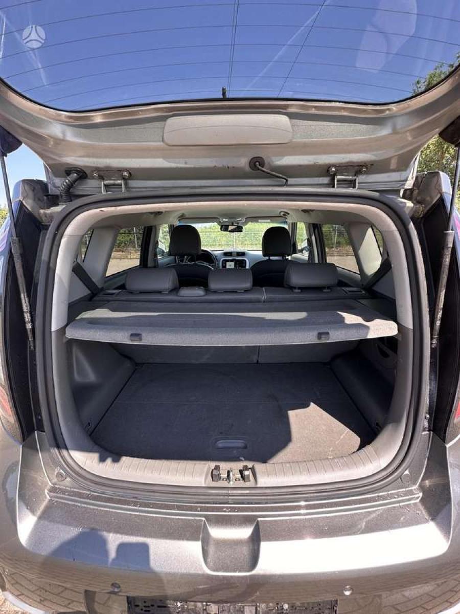 Brūns Kia Soul 2016 Marijampole, ar dzinēja tilpumu 0.00 L un nobraukumu 160 tūkst. km par 3200 €, foto 19 vietnē AUTOMOTO.COM.LV
