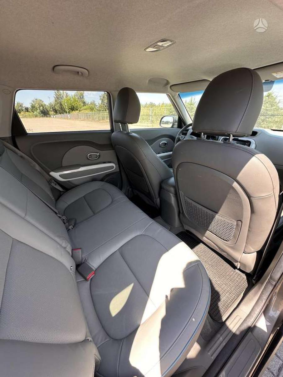 Brūns Kia Soul 2016 Marijampole, ar dzinēja tilpumu 0.00 L un nobraukumu 160 tūkst. km par 3200 €, foto 20 vietnē AUTOMOTO.COM.LV