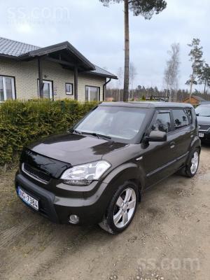 Brūns Kia Soul 2009 Rīga, ar dzinēja tilpumu 1.60 L un nobraukumu 262 tūkst. km par 4300 €, foto  vietnē AUTOMOTO.COM.LV