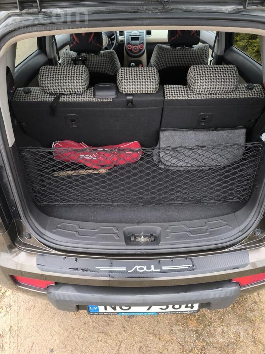 Brown Kia Soul 2009 in Riga, with an engine capacity of 1.60 L and mileage of 262 thousand km for 4300 €, photo 10 on AUTOMOTO.COM.LV