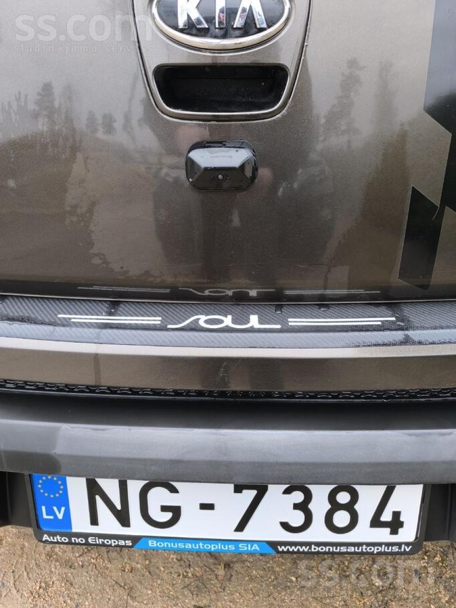 Brown Kia Soul 2009 in Riga, with an engine capacity of 1.60 L and mileage of 262 thousand km for 4300 €, photo 14 on AUTOMOTO.COM.LV