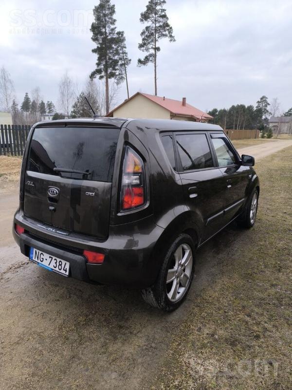 Brūns Kia Soul 2009 Rīga, ar dzinēja tilpumu 1.60 L un nobraukumu 262 tūkst. km par 3300 €, foto 4 vietnē AUTOMOTO.COM.LV