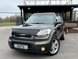 Brūns Kia Soul 2009 Rīga, ar dzinēja tilpumu 1.60 L un nobraukumu 261 tūkst. km par 3690 €, foto  vietnē AUTOMOTO.COM.LV