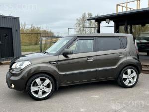 Brūns Kia Soul 2009 Rīga, ar dzinēja tilpumu 1.60 L un nobraukumu 261 tūkst. km par 3690 €, foto 3 vietnē AUTOMOTO.COM.LV
