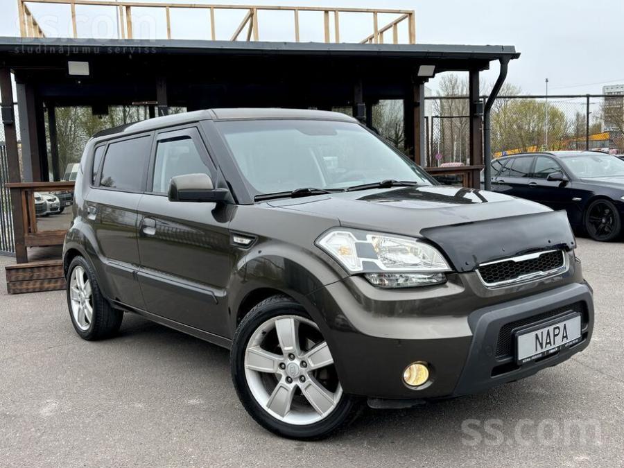 Brūns Kia Soul 2009 Rīga, ar dzinēja tilpumu 1.60 L un nobraukumu 261 tūkst. km par 3690 €, foto 5 vietnē AUTOMOTO.COM.LV