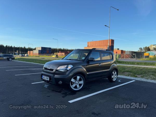 Brūns Kia Soul 2009 Tallina, ar dzinēja tilpumu 1.60 L un nobraukumu 237 tūkst. km par 3000 €, foto 5 vietnē AUTOMOTO.COM.LV