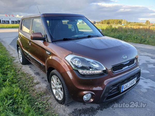 Kia Soul 2012 in Tallinn on AUTOMOTO.COM.LV Brown Kia Soul 2012 in Tallinn, with an engine capacity of 1.60 L and mileage of 286 thousand km for 3333 €, photo 3 on AUTOMOTO.COM.LV