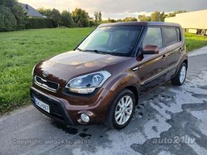Brown Kia Soul 2012 in Tallinn, with an engine capacity of 1.60 L and mileage of 286 thousand km for 3333 €, photo 4 on AUTOMOTO.COM.LV