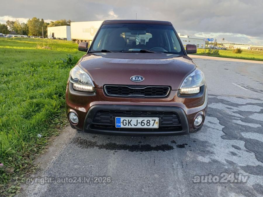 Brown Kia Soul 2012 in Tallinn, with an engine capacity of 1.60 L and mileage of 286 thousand km for 3333 €, photo 5 on AUTOMOTO.COM.LV