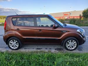 Brown Kia Soul 2012 in Tallinn, with an engine capacity of 1.60 L and mileage of 286 thousand km for 3333 €, photo 8 on AUTOMOTO.COM.LV