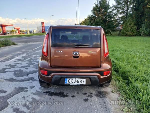 Kia Soul 2012 in Tallinn on AUTOMOTO.COM.LV Brown Kia Soul 2012 in Tallinn, with an engine capacity of 1.60 L and mileage of 286 thousand km for 3333 €, photo 11 on AUTOMOTO.COM.LV