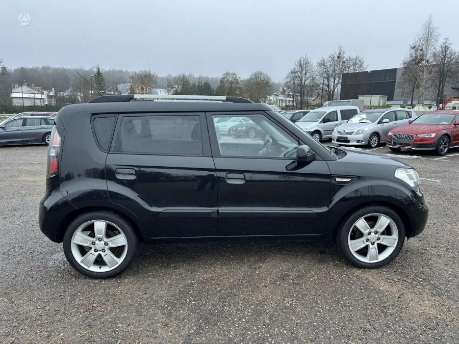 Kia Soul 2009 in Alytus, with an engine capacity of 1.59 L and mileage of 223 thousand km for 3950 €, photo 4 on AUTOMOTO.COM.LV
