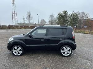 Kia Soul 2009 in Alytus, with an engine capacity of 1.59 L and mileage of 223 thousand km for 3950 €, photo 8 on AUTOMOTO.COM.LV