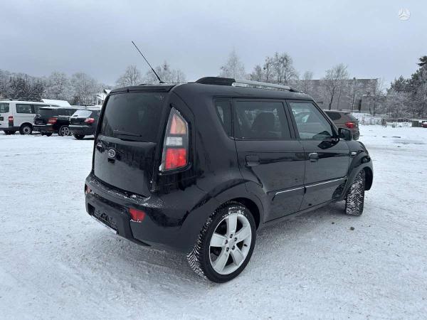 Kia Soul 2009 Alīta, ar dzinēja tilpumu 1.59 L un nobraukumu 223 tūkst. km par 3900 €, foto 5 vietnē AUTOMOTO.COM.LV