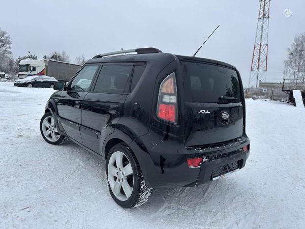 Kia Soul 2009 Alīta, ar dzinēja tilpumu 1.59 L un nobraukumu 223 tūkst. km par 3900 €, foto 7 vietnē AUTOMOTO.COM.LV