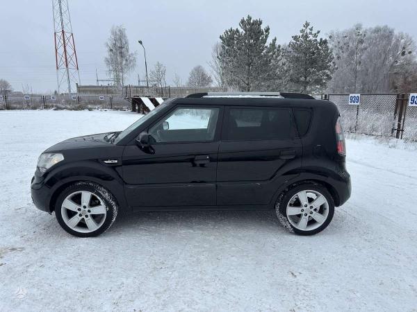 Kia Soul 2009 Alīta, ar dzinēja tilpumu 1.59 L un nobraukumu 223 tūkst. km par 3900 €, foto 9 vietnē AUTOMOTO.COM.LV