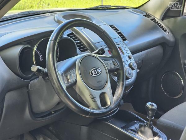 Kia Soul 2011 Ariogala, ar dzinēja tilpumu 1.60 L un nobraukumu 281 tūkst. km par 3500 €, foto 10 vietnē AUTOMOTO.COM.LV
