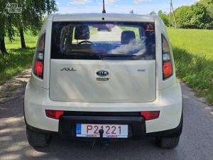 Kia Soul 2011 Ariogala, ar dzinēja tilpumu 1.60 L un nobraukumu 280 tūkst. km par 3500 €, foto 4 vietnē AUTOMOTO.COM.LV
